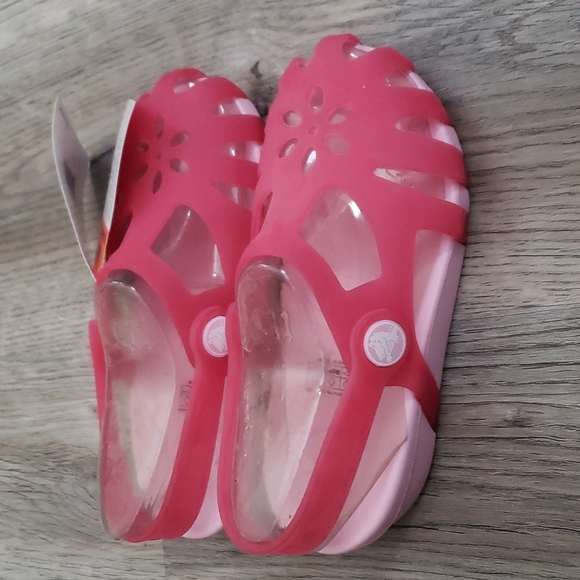 CROCS | Shoes | Crocs Nwt Shirley Girls Hot Pinkbubblegum Childrens ...